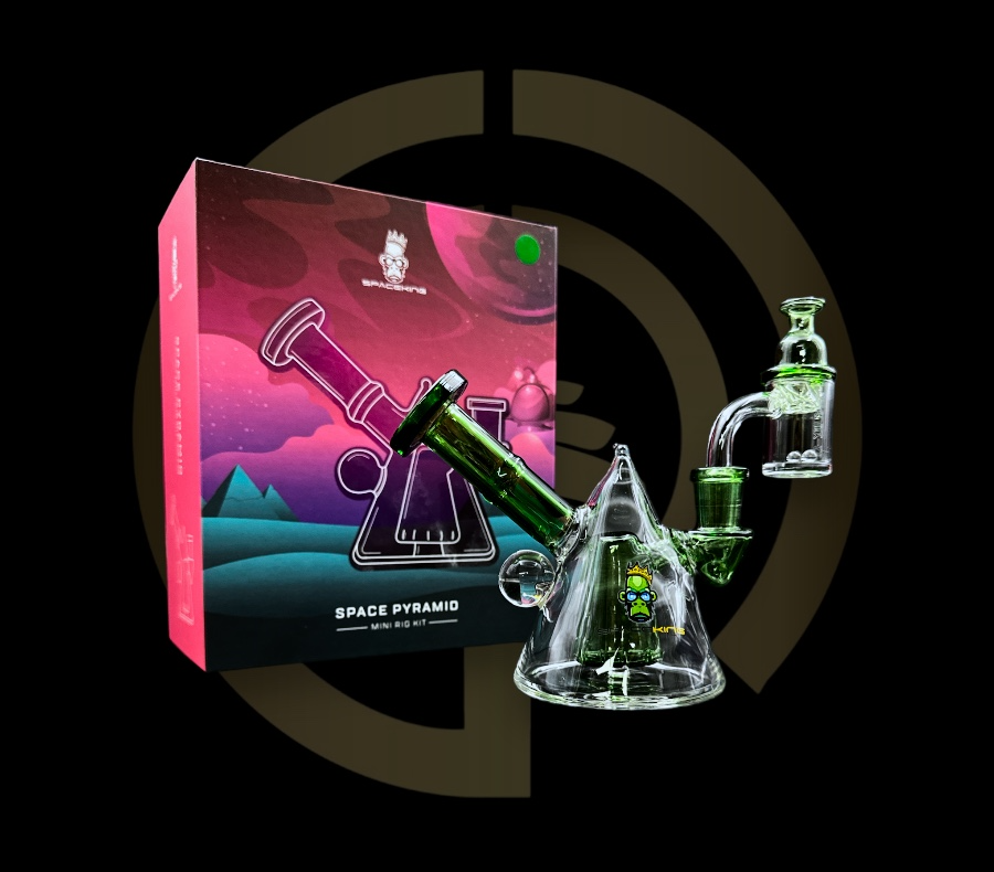 Space King Glass - Space Pyramid – Golden Cedar Wholesale